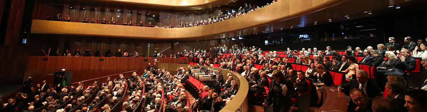 Landestheater Linz Person Details